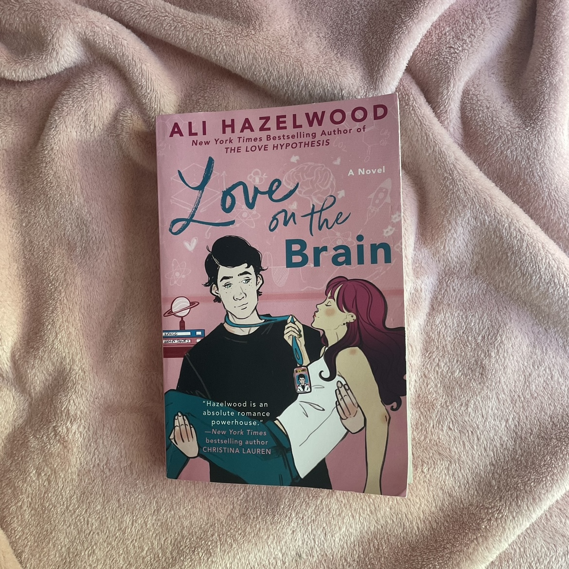 Love on the Brain by Ali Hazelwood – Julia's Bookshelves