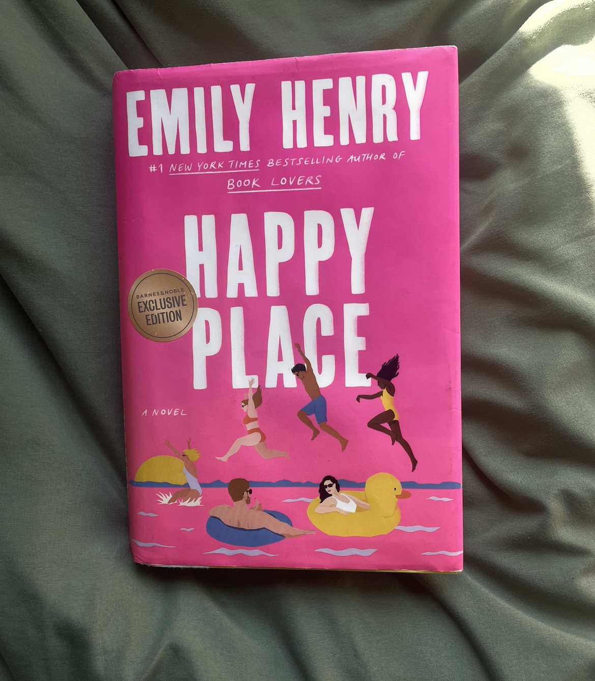 Review: Happy Place by Emily Henry – Julia's Bookshelves
